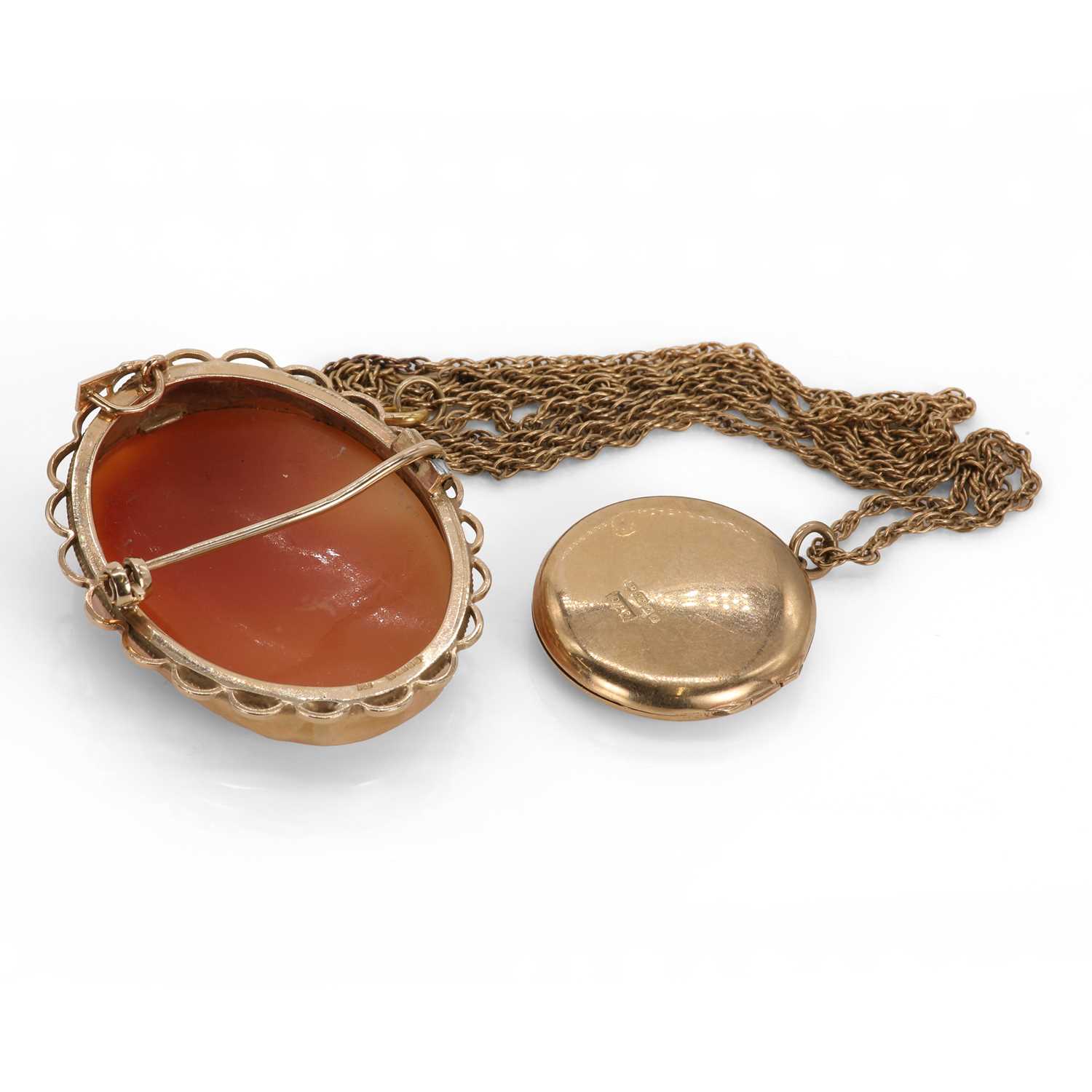 Lot 151 - A 9ct gold locket and chain and a 9ct gold