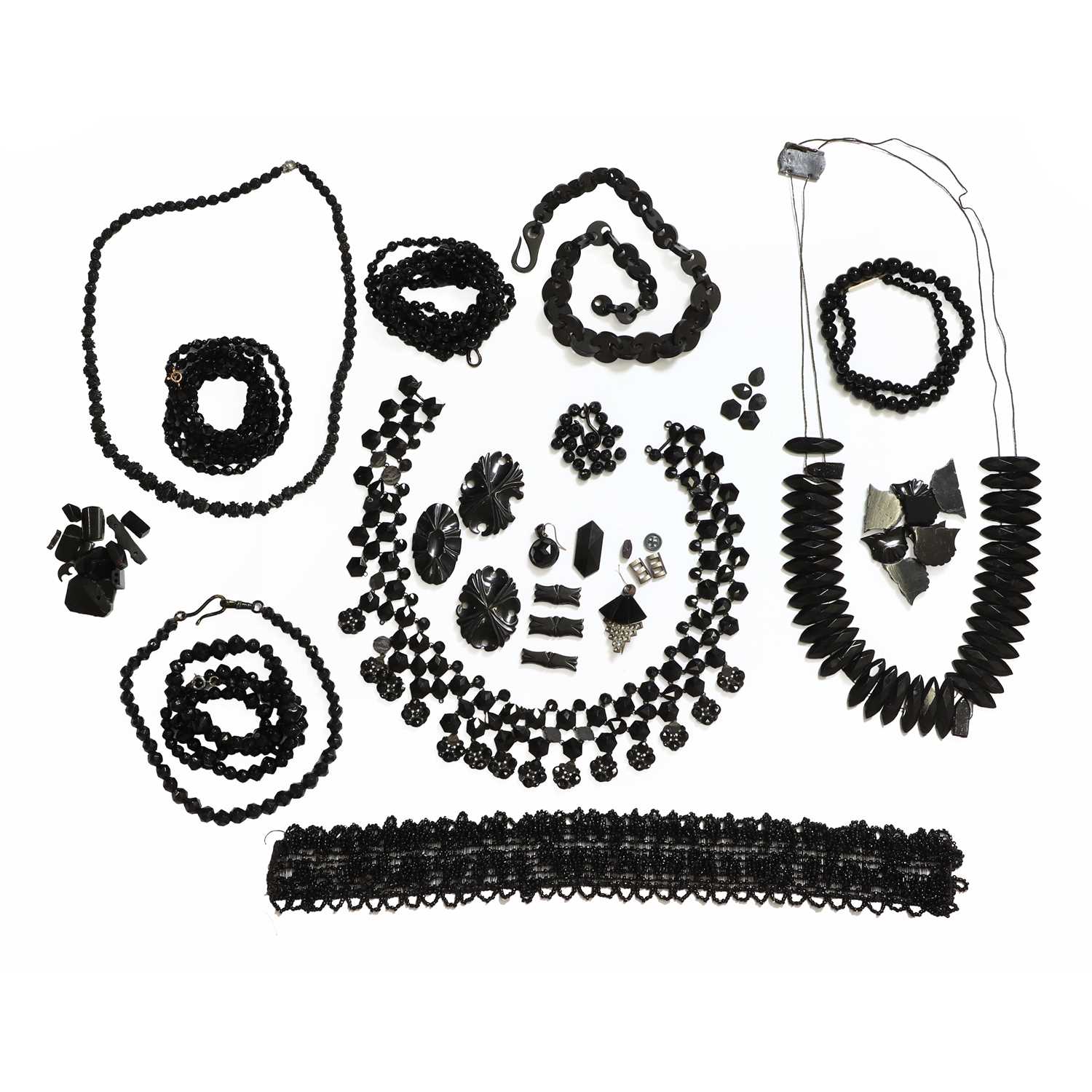 Lot 1598 - A quantity of jet jewellery,