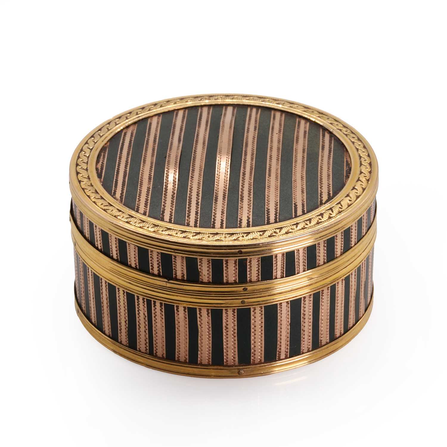 Lot 277 - A French bi-coloured gold mounted