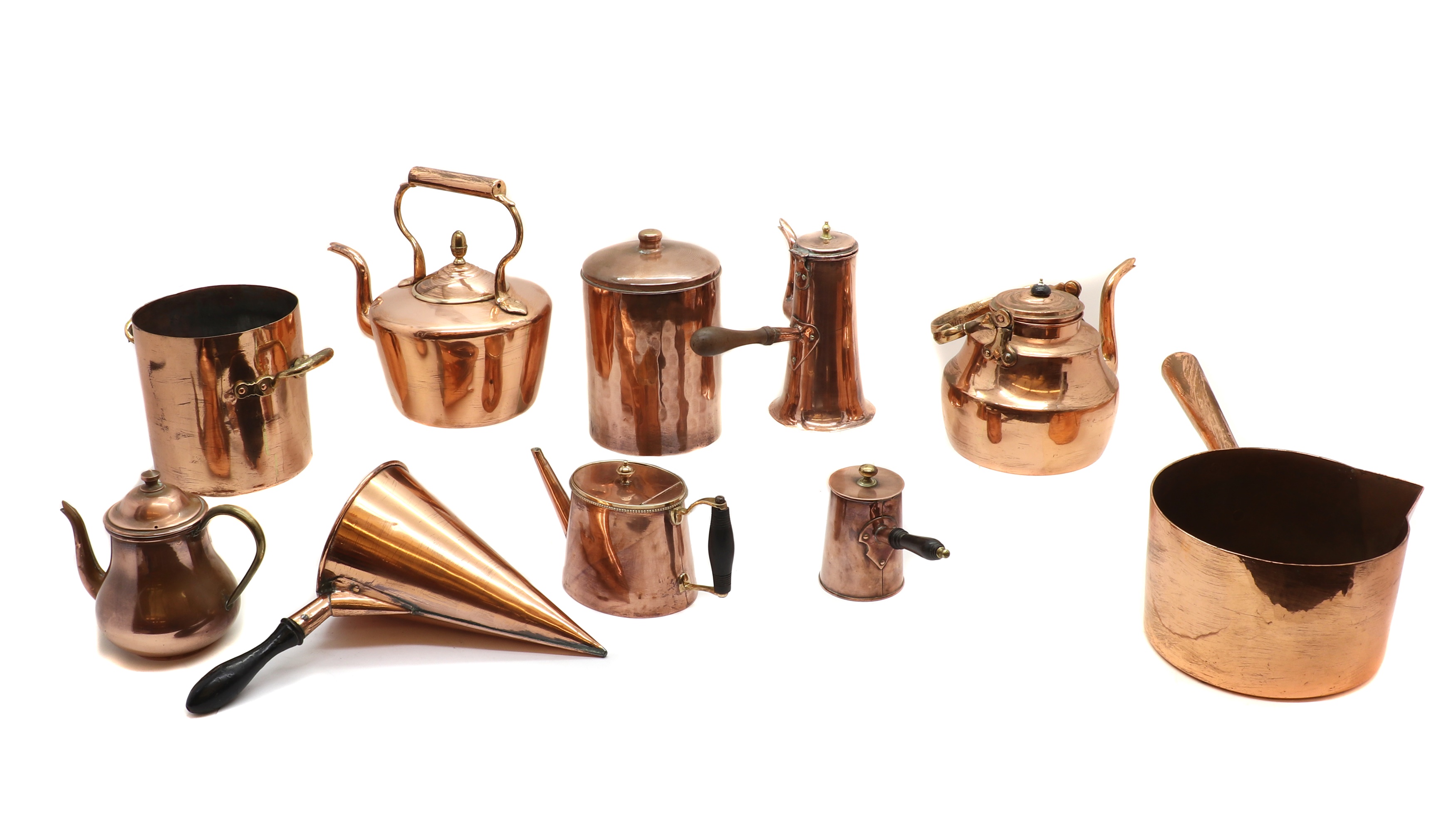 Lot 148 - A collection of copper items,