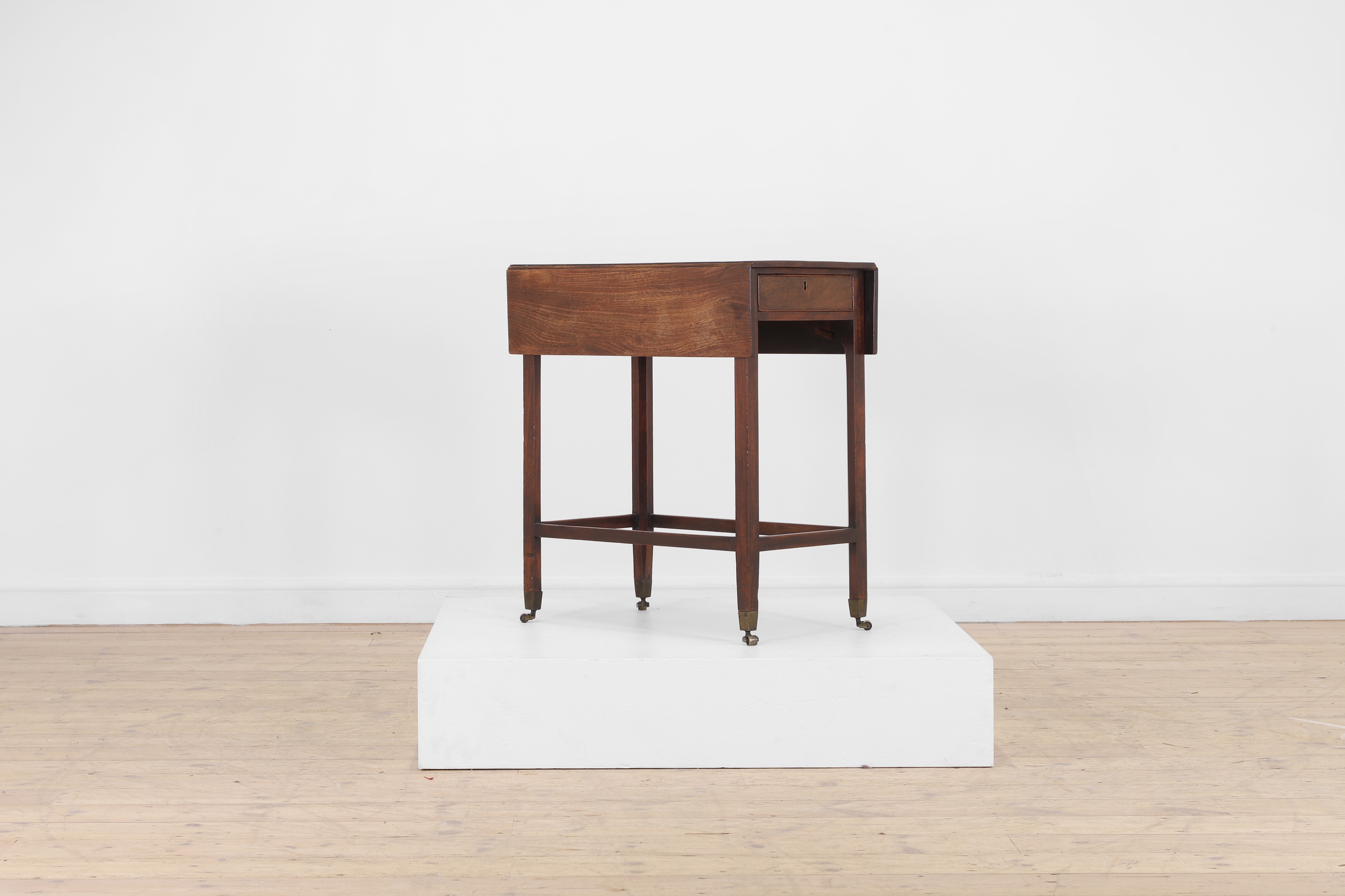 Lot 364 - A George III mahogany Pembroke table,