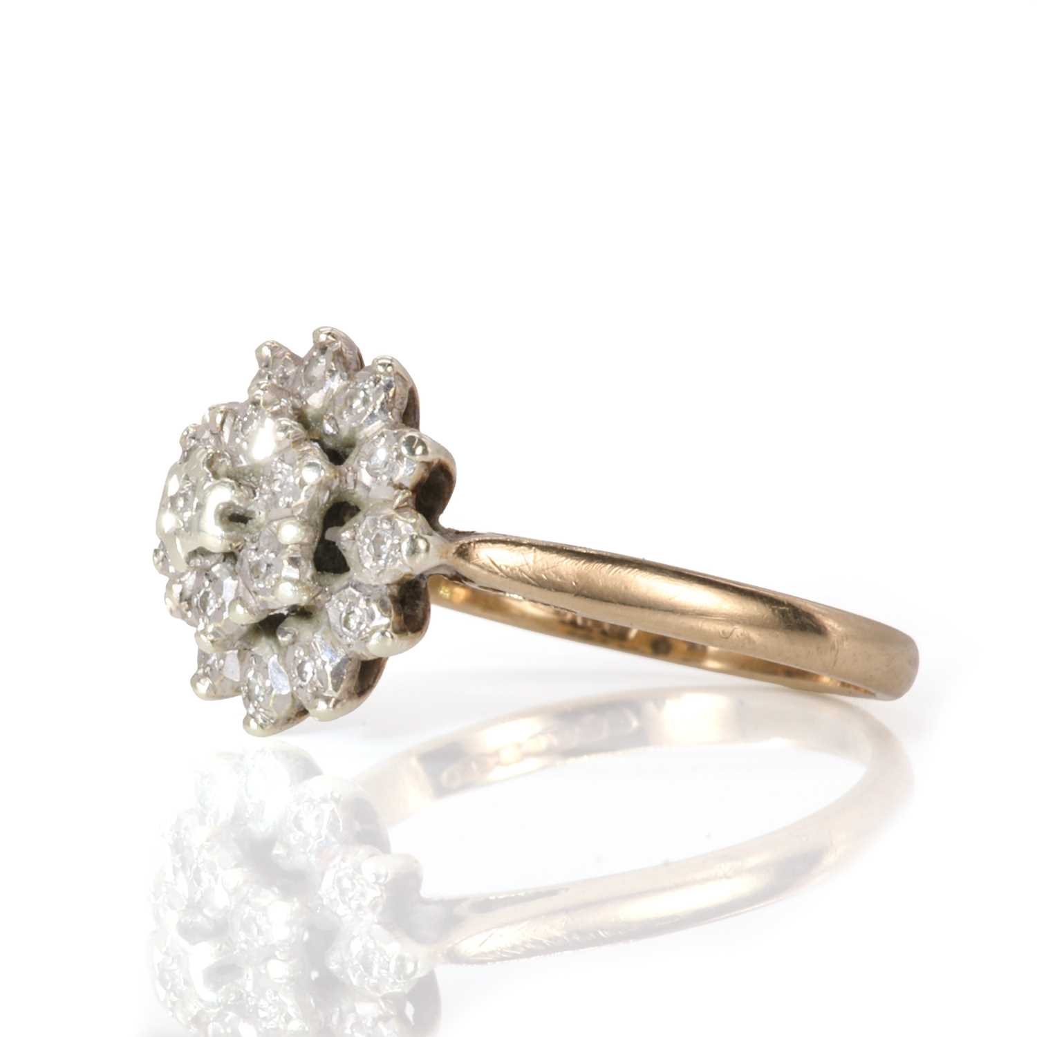Lot 39 - A 9ct gold small diamond cluster ring,