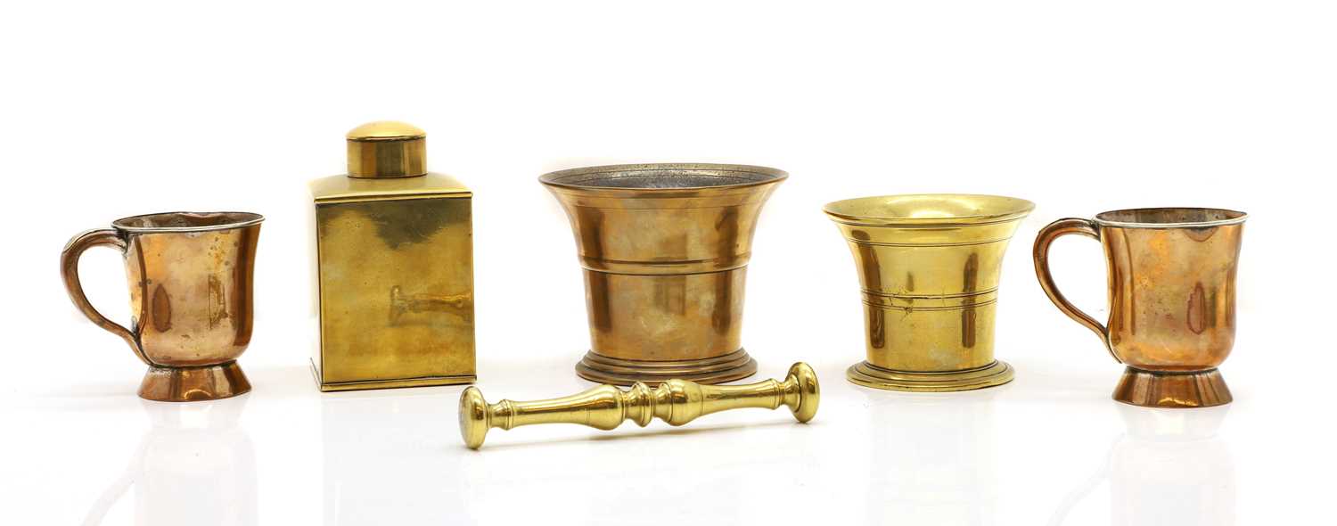 Lot 145 - A collection of brass items