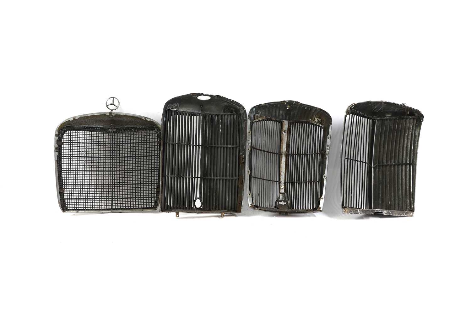 Lot 27 - A 1940s Alvis radiator grille,