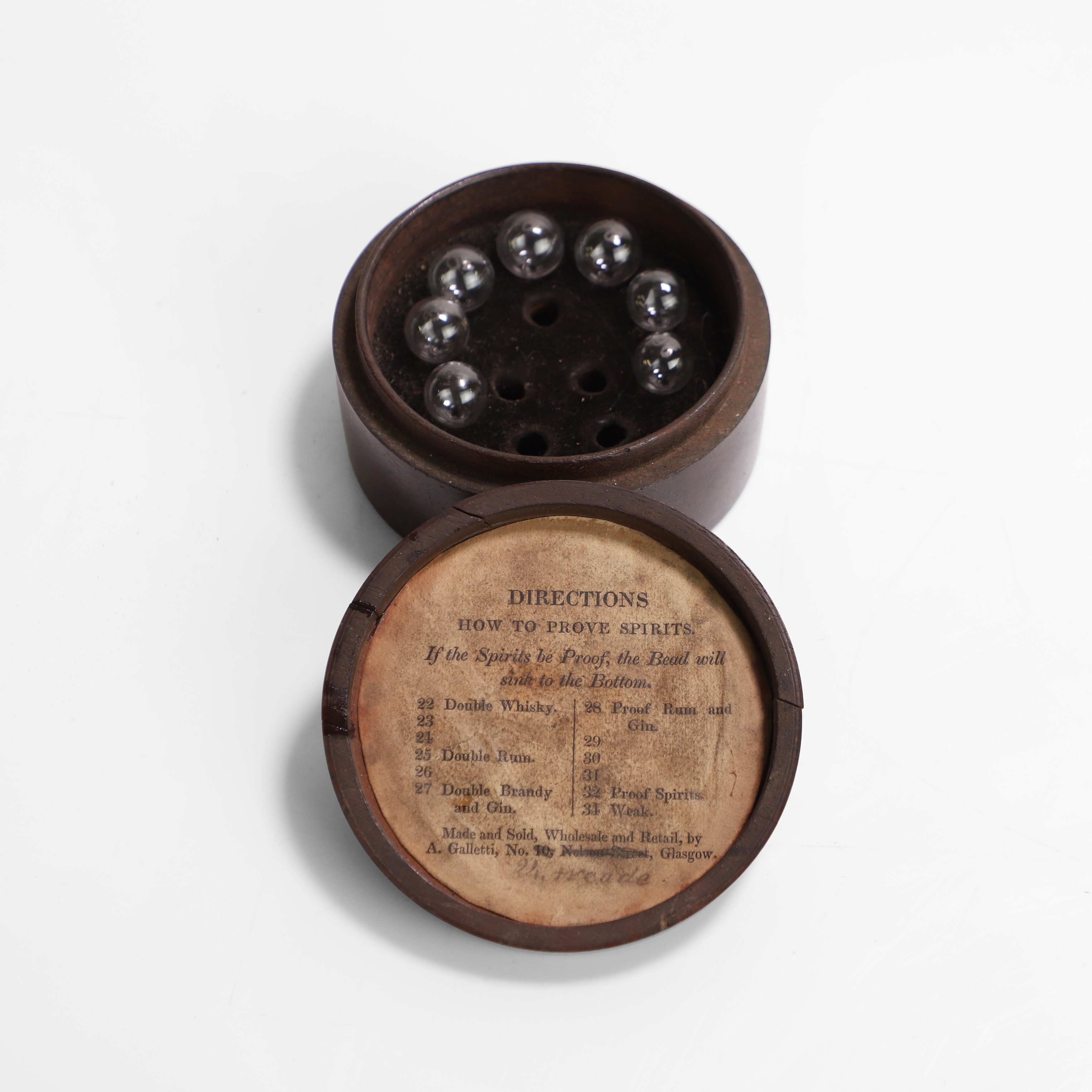 Lot 46 - A rare set of hydrostatic bubbles by A