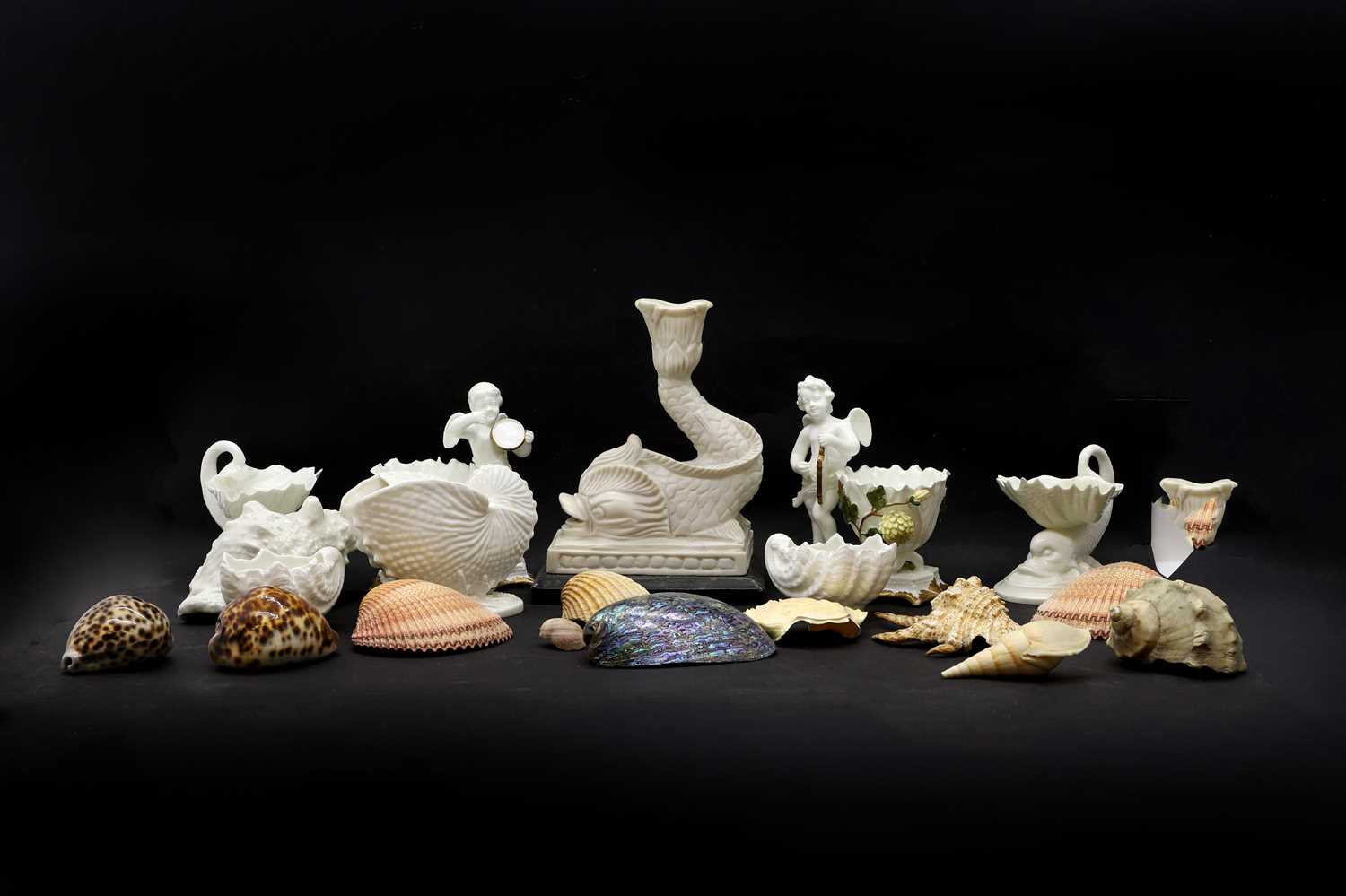 Lot 178 - A collection of shell pottery,