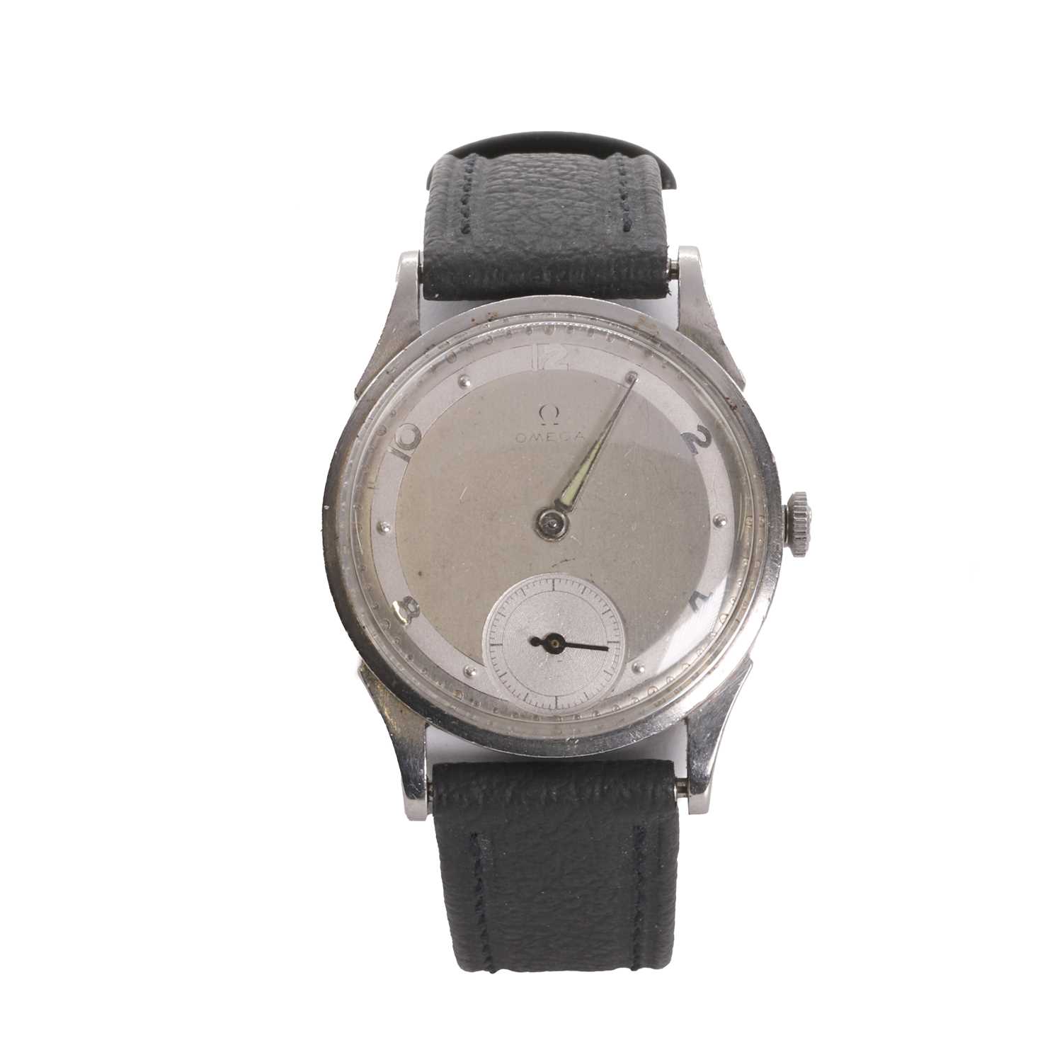Lot 425 - A gentlemen's stainless steel Omega