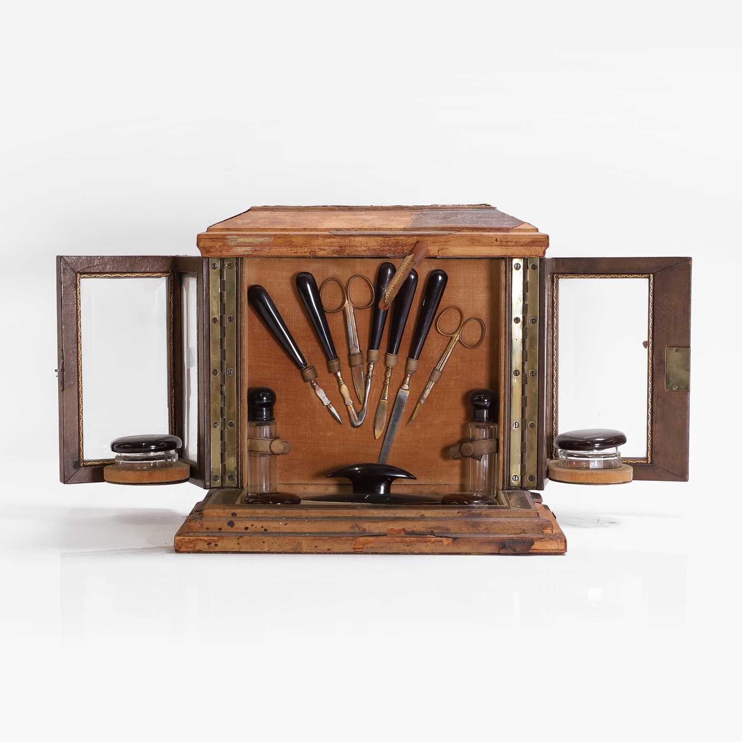 Lot 243 - A Victorian manicure set,