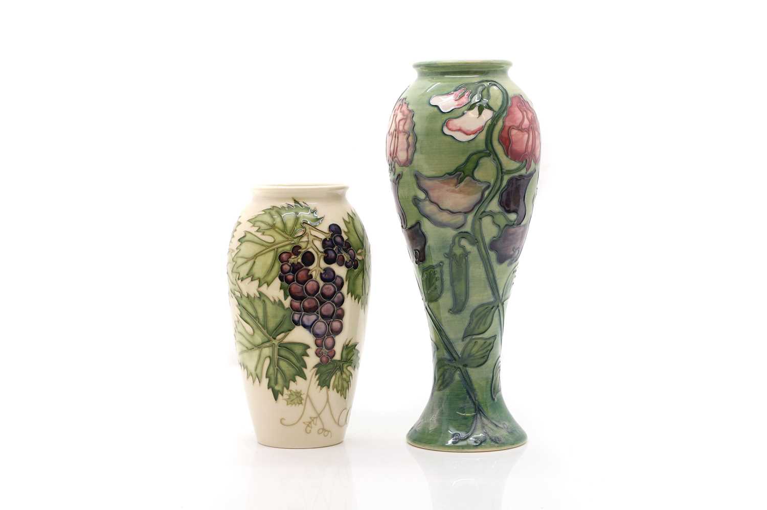 Lot 117 - A Moorcroft pottery 'Sweet Pea' vase