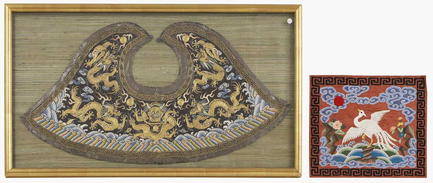 Lot 193 - A Chinese silk piling collar,