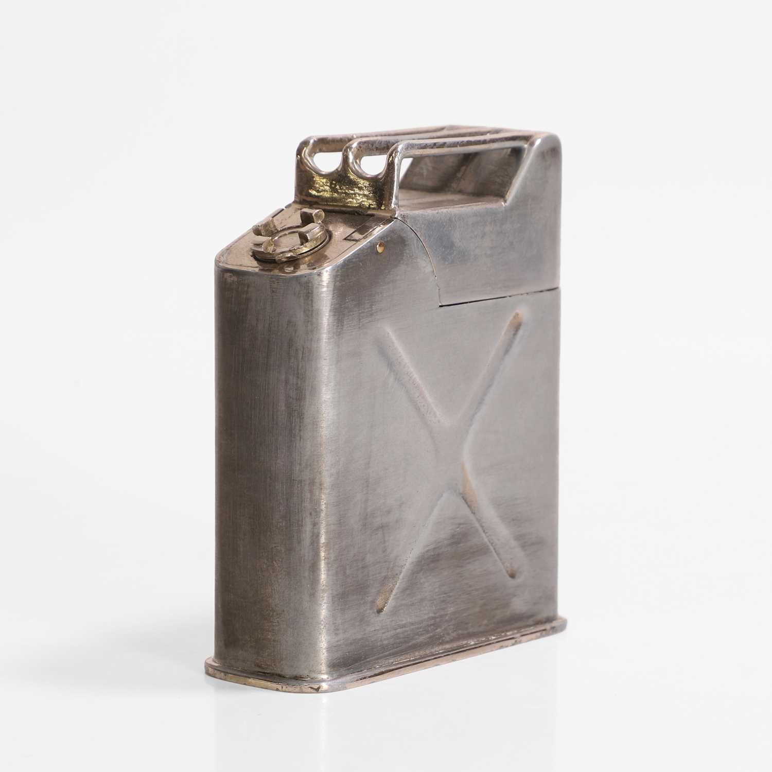 Lot 205 - Jerrican, Paris,