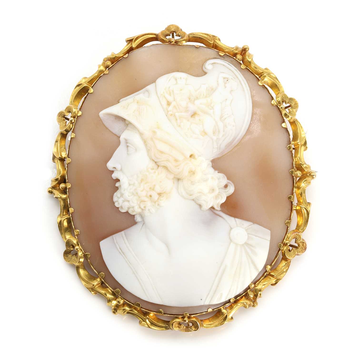Lot 26 - A Victorian carved shell cameo brooch