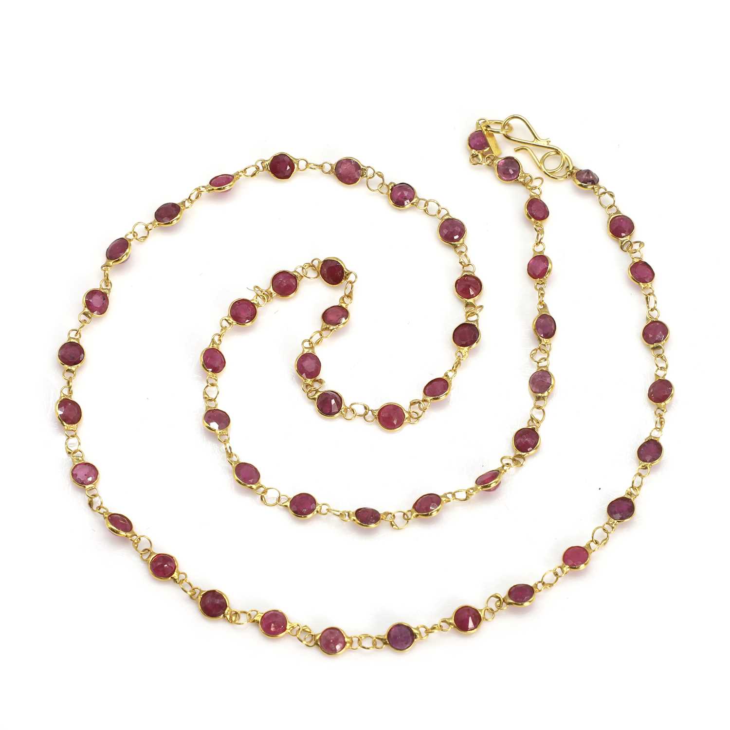 Lot 184 - A ruby necklace,