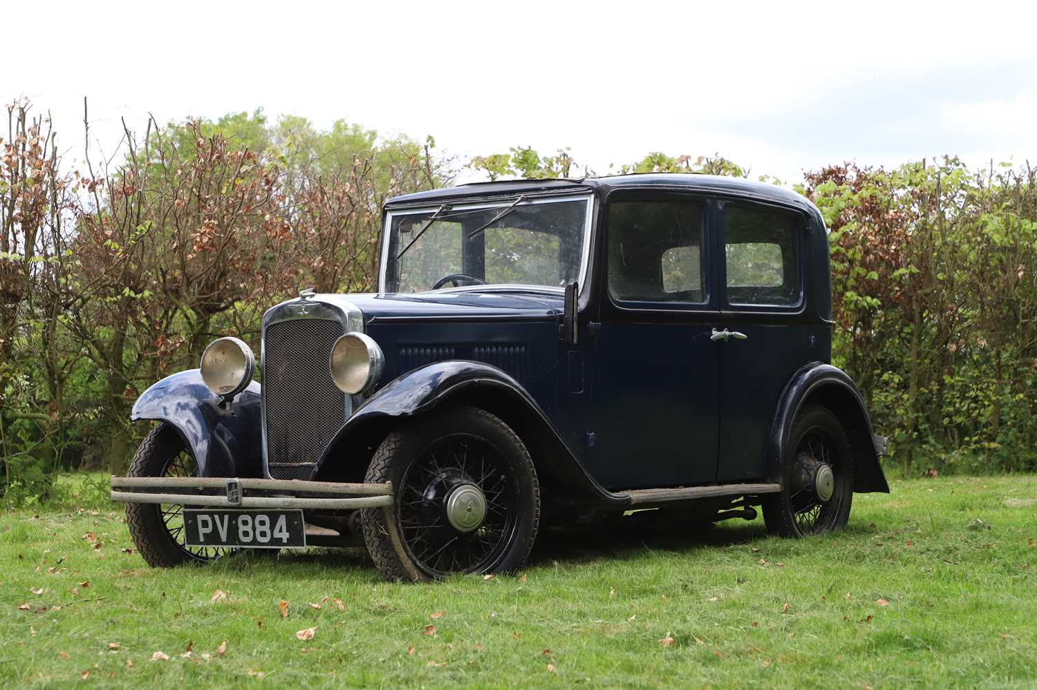 Lot 54 - 1933 Austin 10/4 saloon
