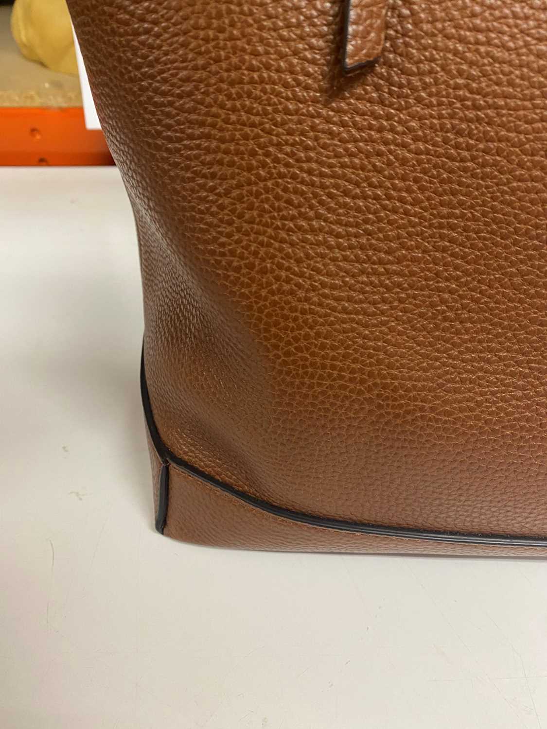 Lot 1472 - Mulberry Chiltern oak grain leather travel