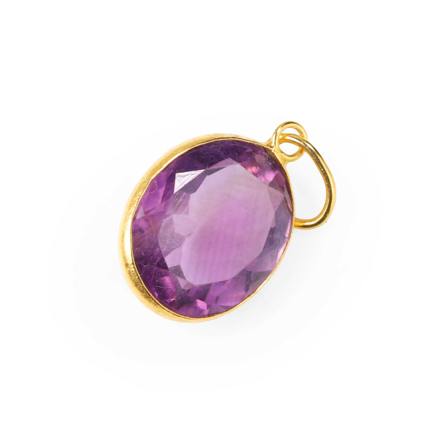 Lot 1098 - An amethyst single stone pendant,