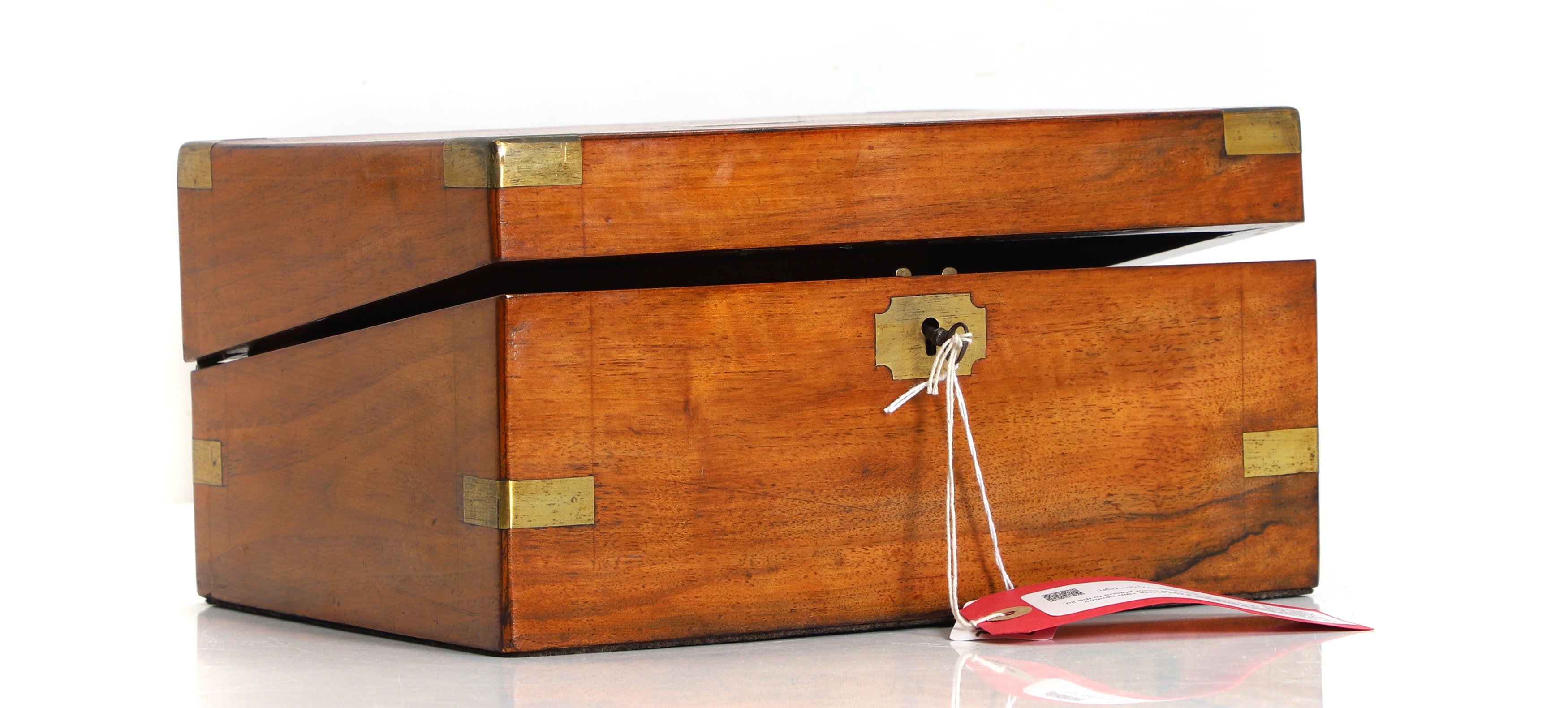 Lot 321 - A Victorian mahogany writing slope